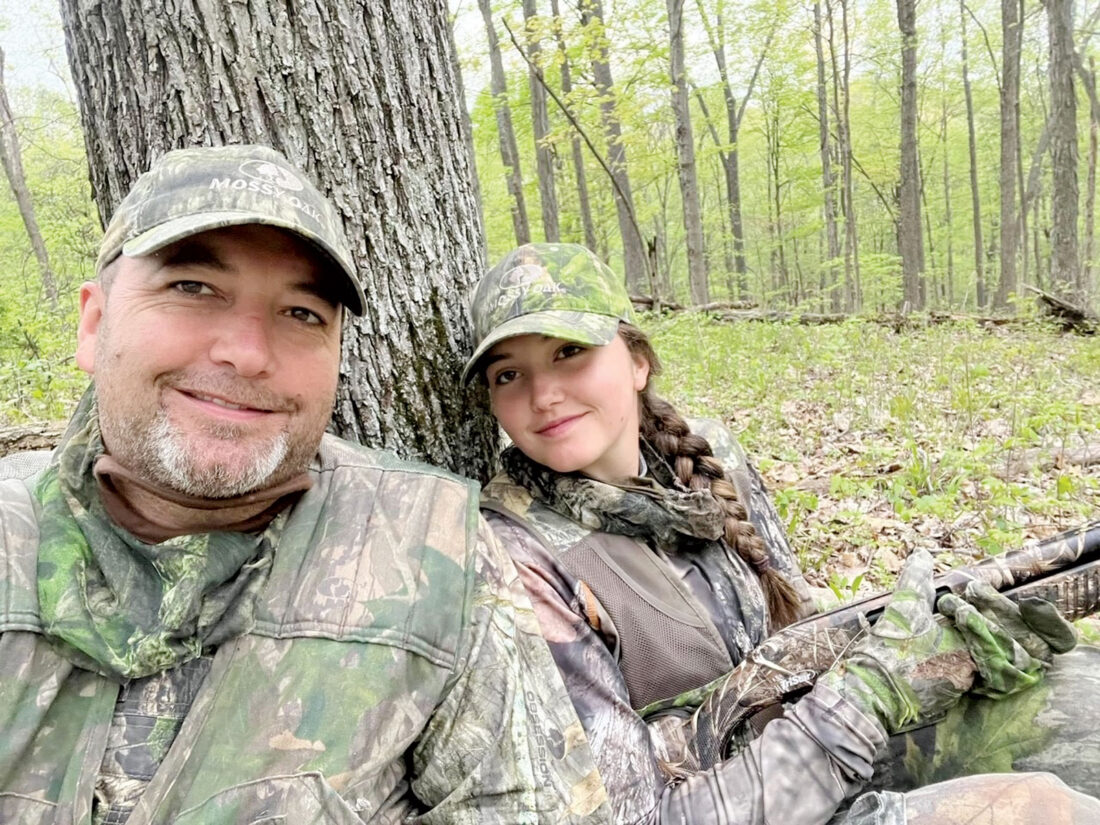 Senior Picture Ideas For Country Girls Camo